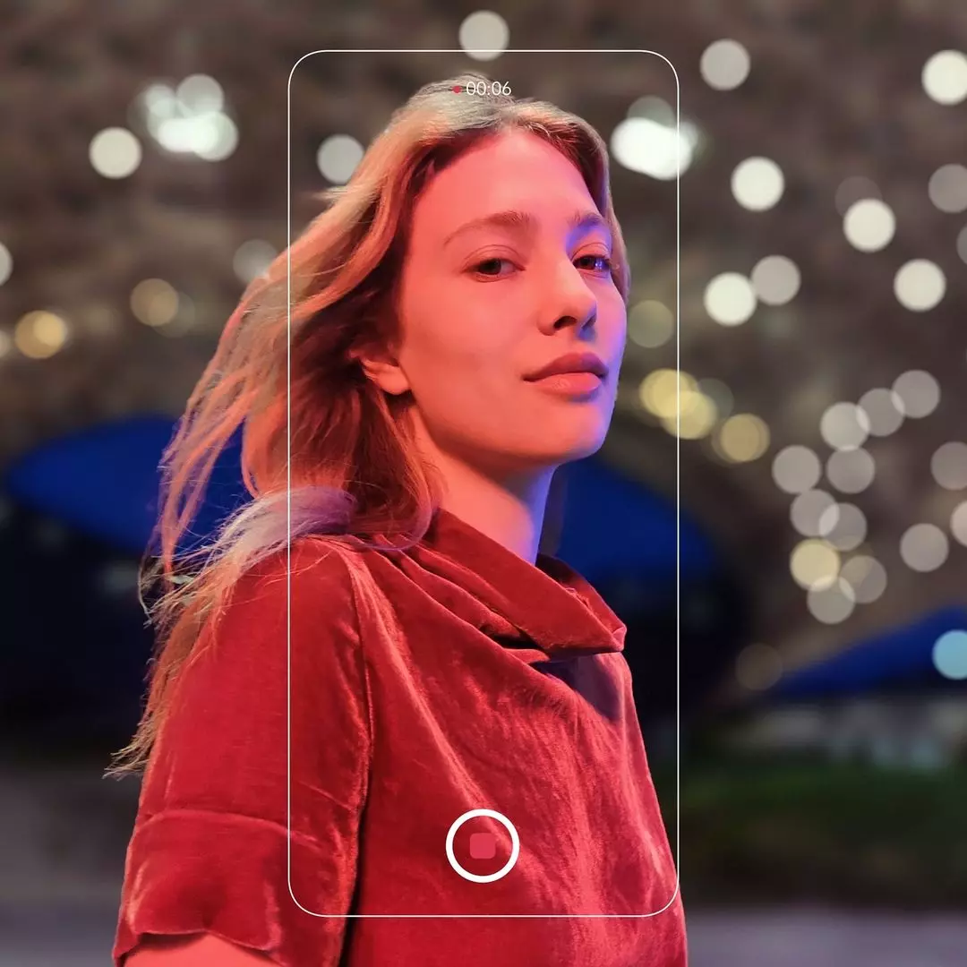 OPPOReno6Pro5G's Bokeh Flare Portrait