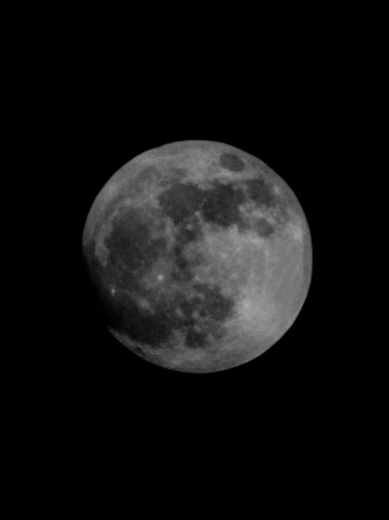 PHASES OF THE MOON 🌖Edited in Adobe Lightroom Mobile. No Ad