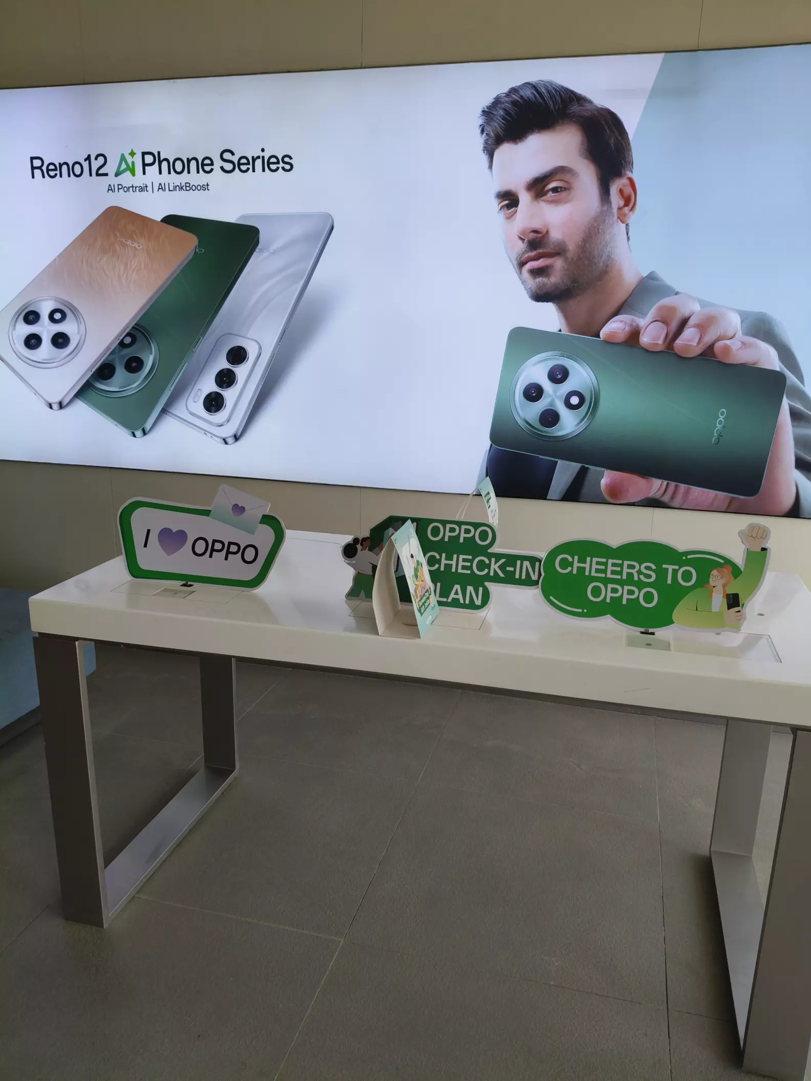 Visited OPPO service center
