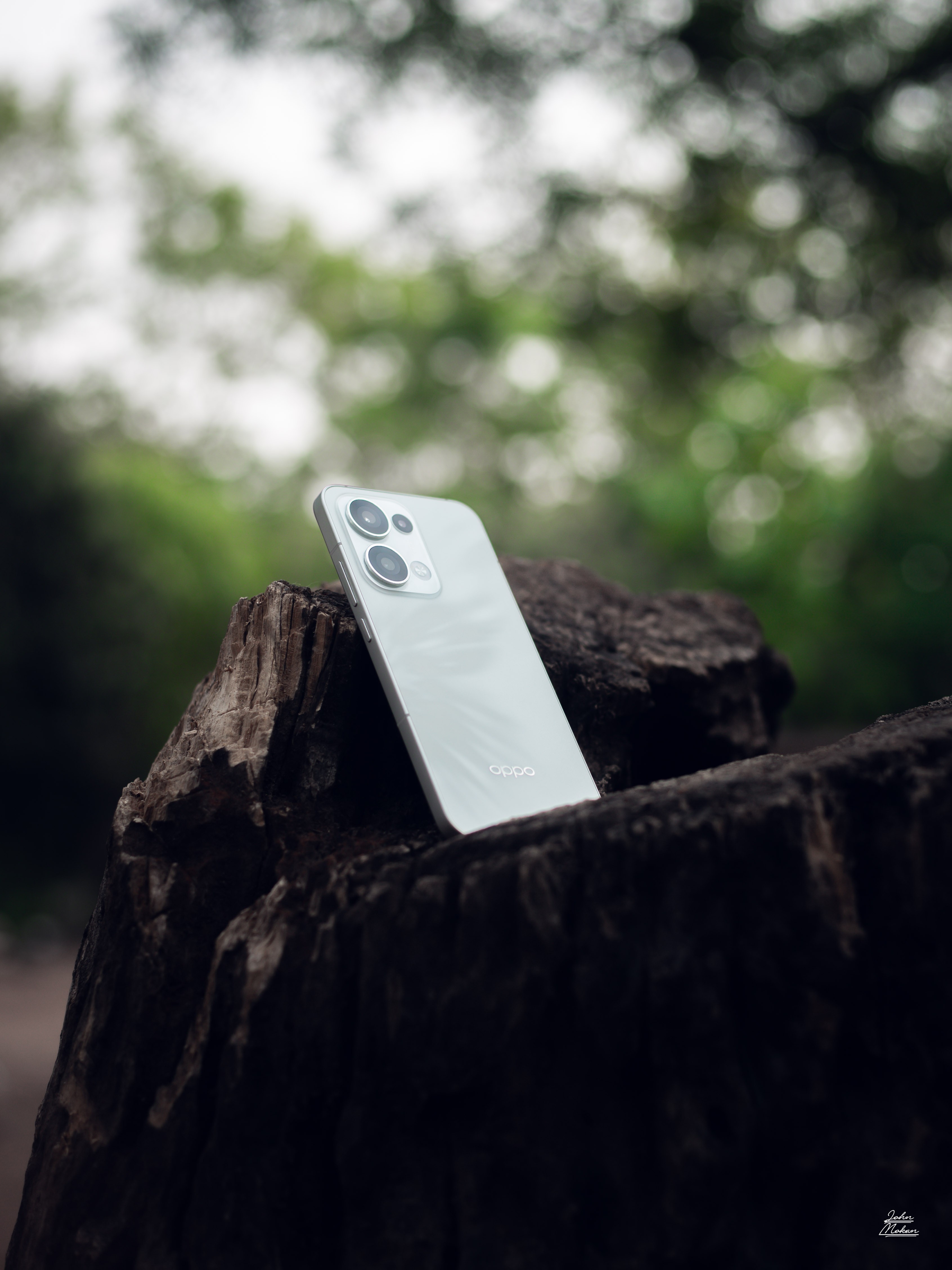 OPPO Reno13 Review: A Mid-Range Powerhouse That Feels Flagship