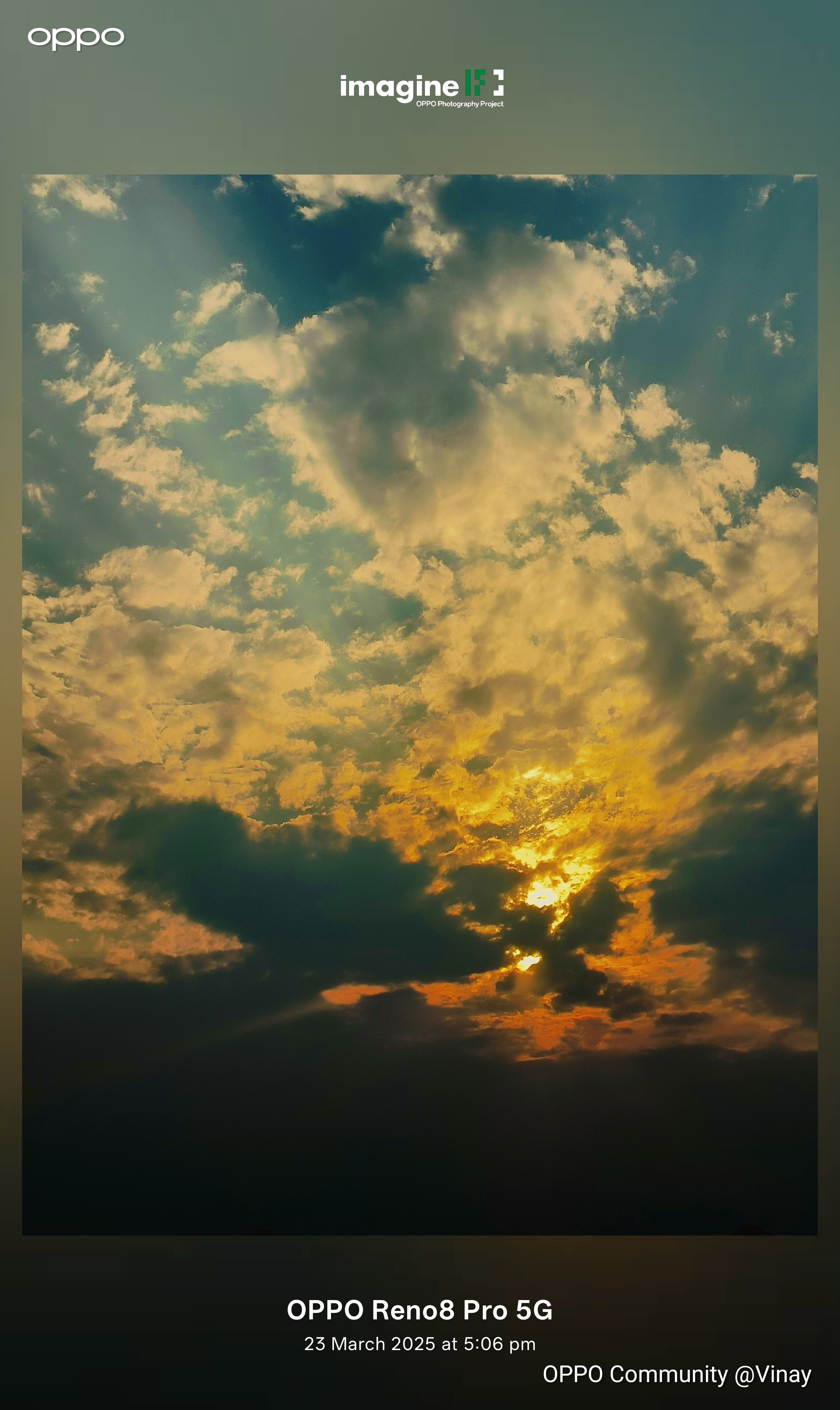 Hello Friends, Sky is a free canvas that sketches & erases i