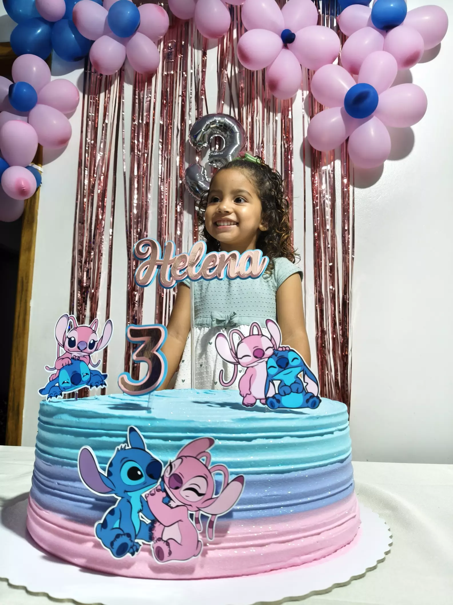 My goddaughter is turning 3 years old.She's so cute!#OPPOFin