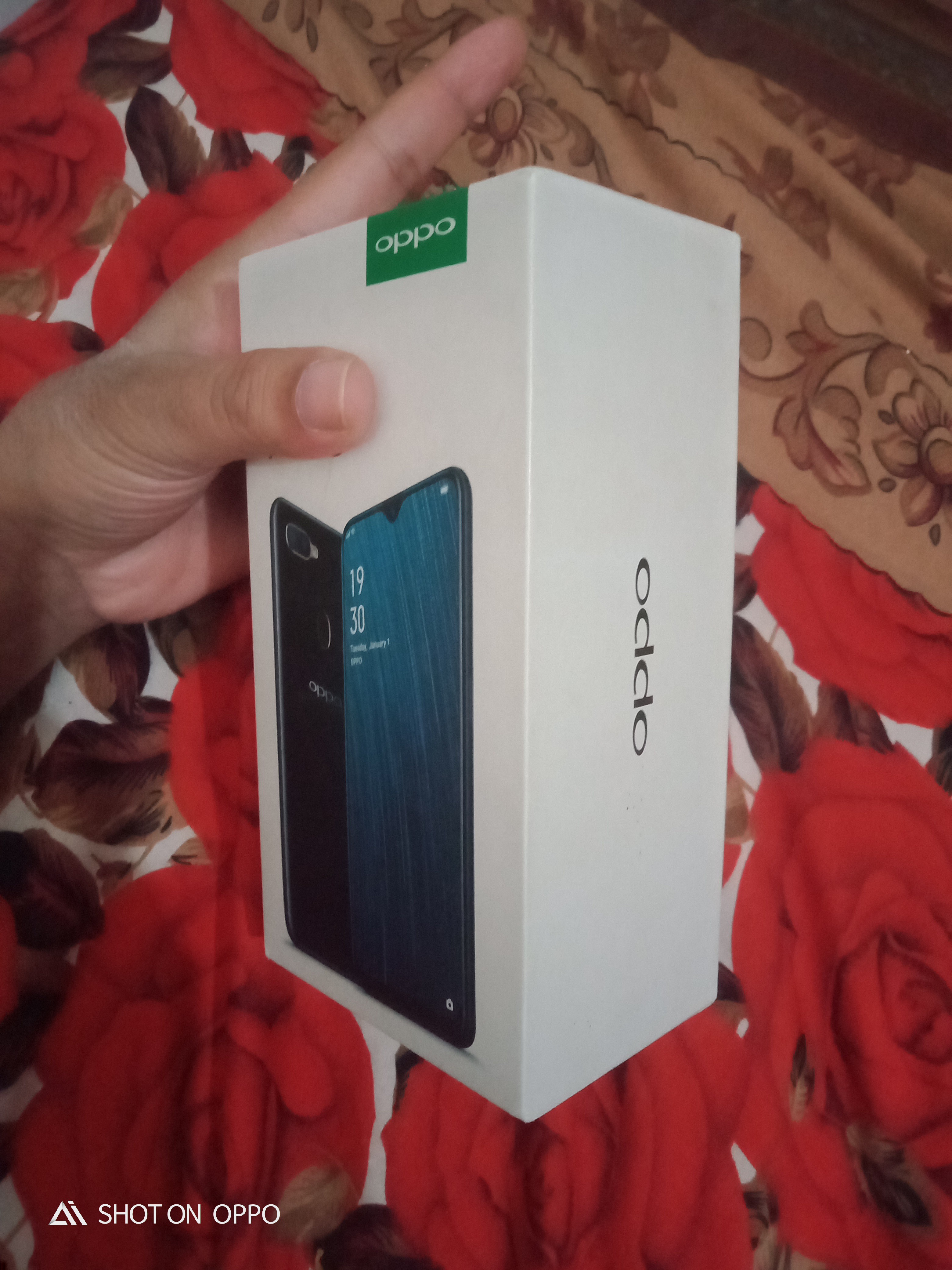 Guess the OPPO Mobile Model by seeing its Box front side ima