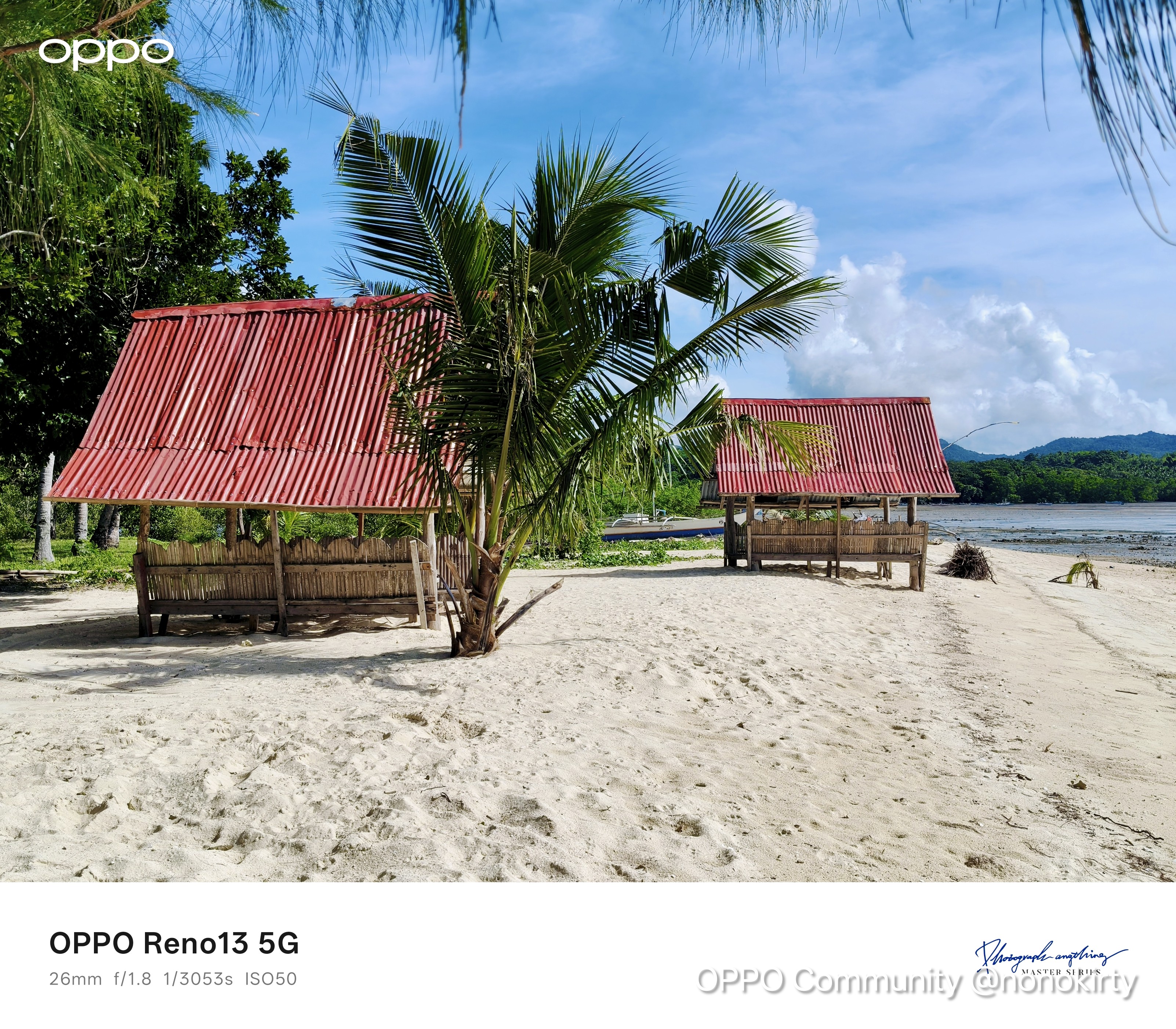 A low tide day with good weather. The sand was wide and dry,