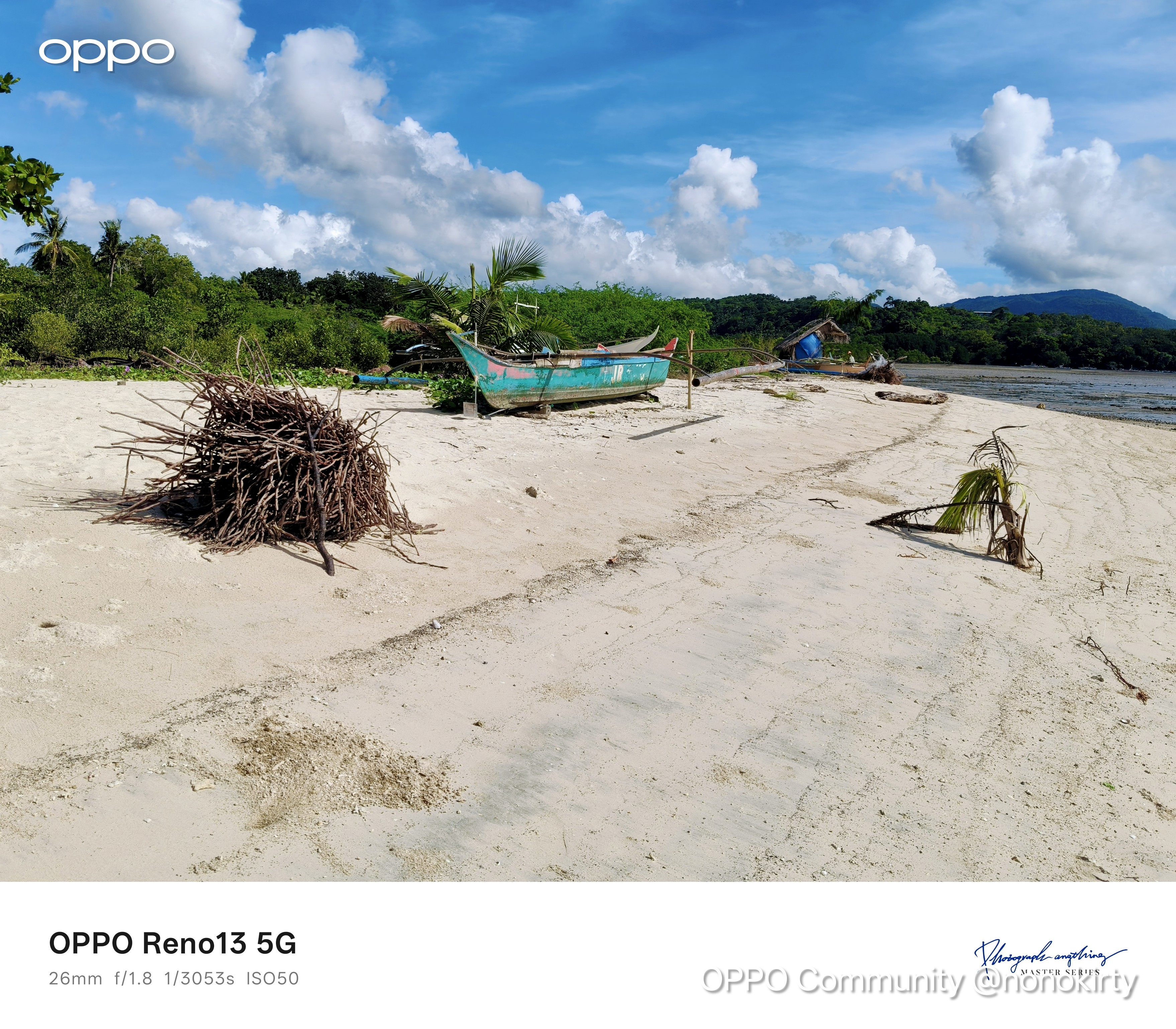 A low tide day with good weather. The sand was wide and dry,