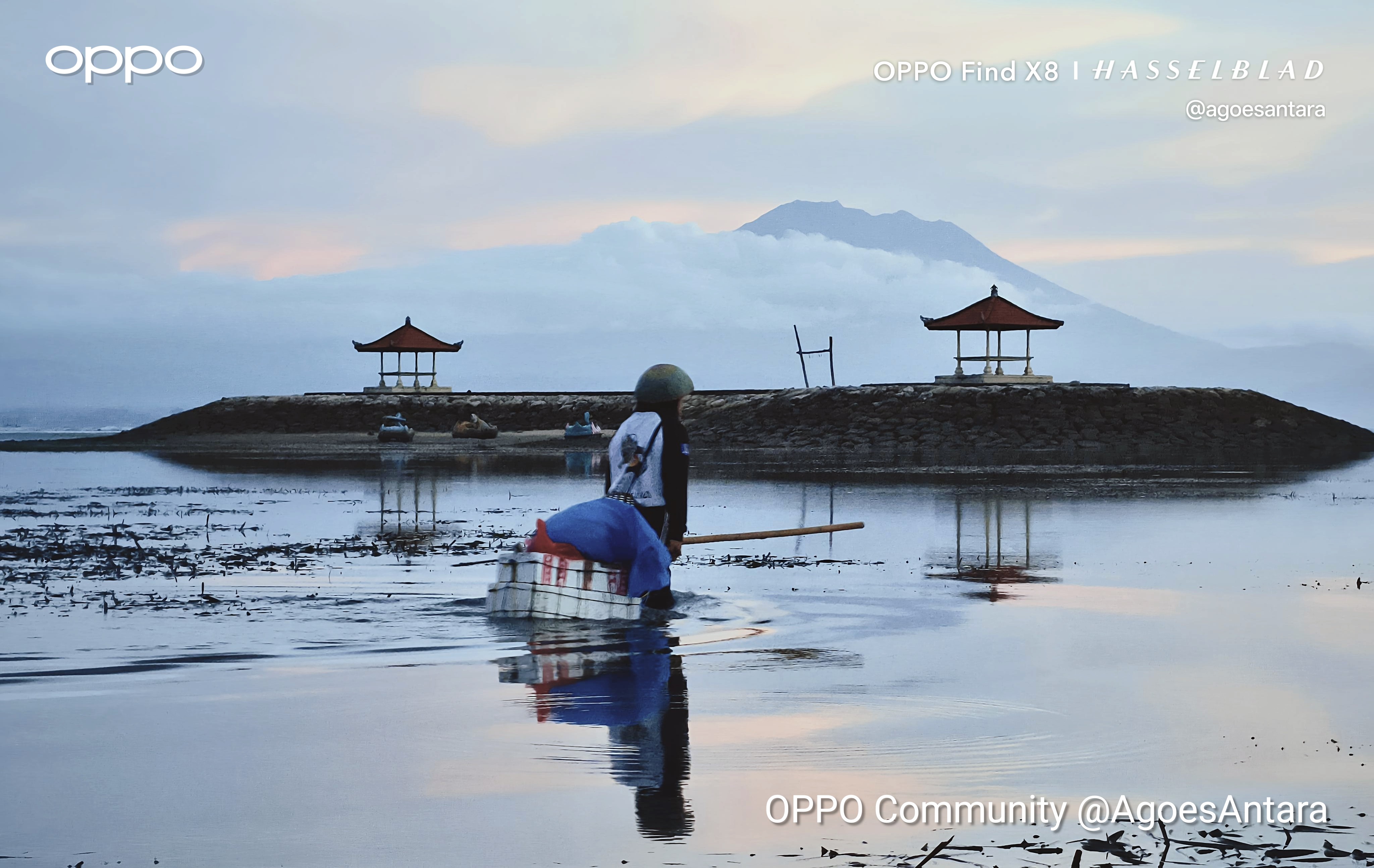 The daily activities of fishermen.Here, they catch fish with