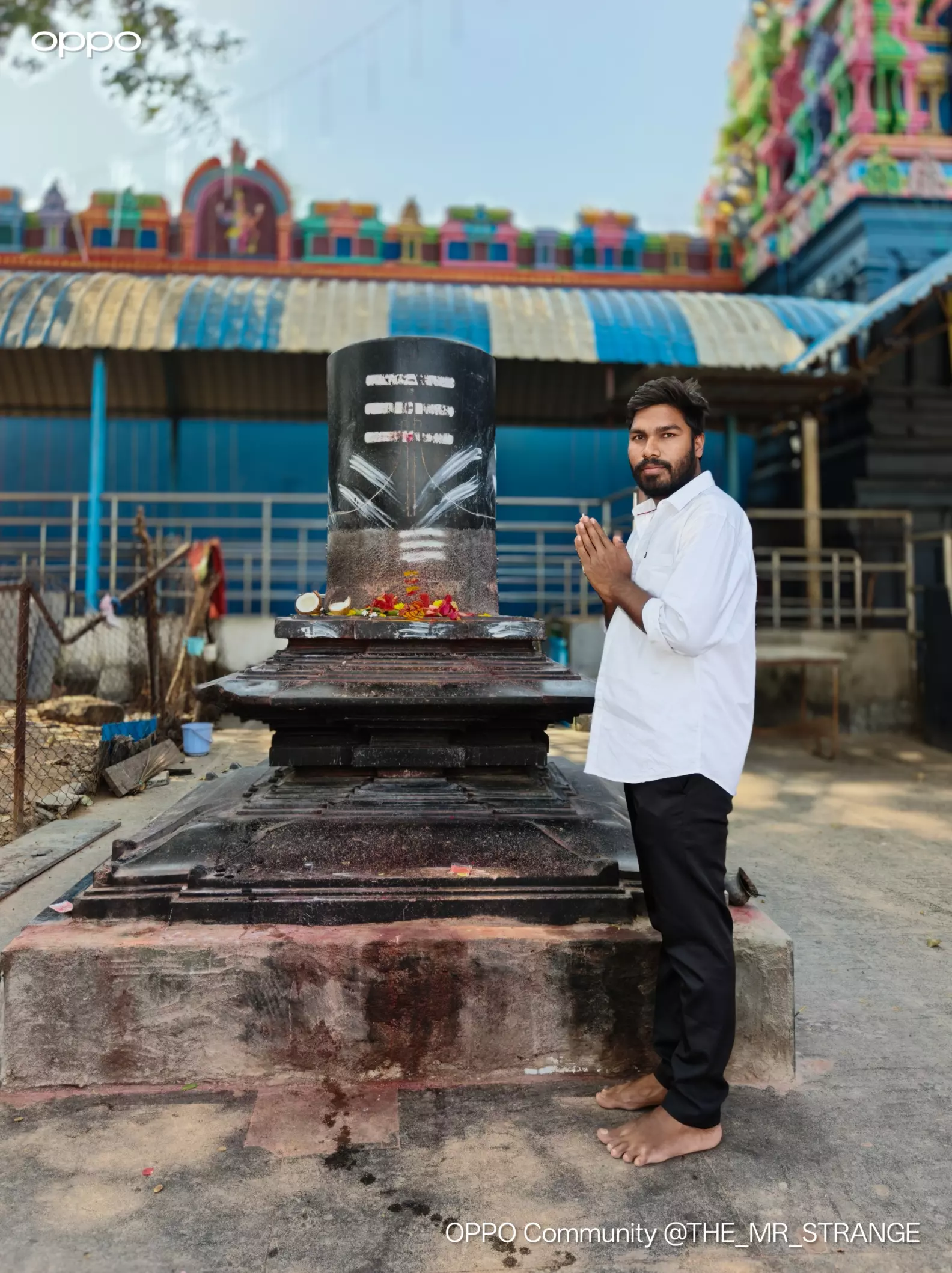 🔱 In the presence of Mahadev, all worries fade away. Happy