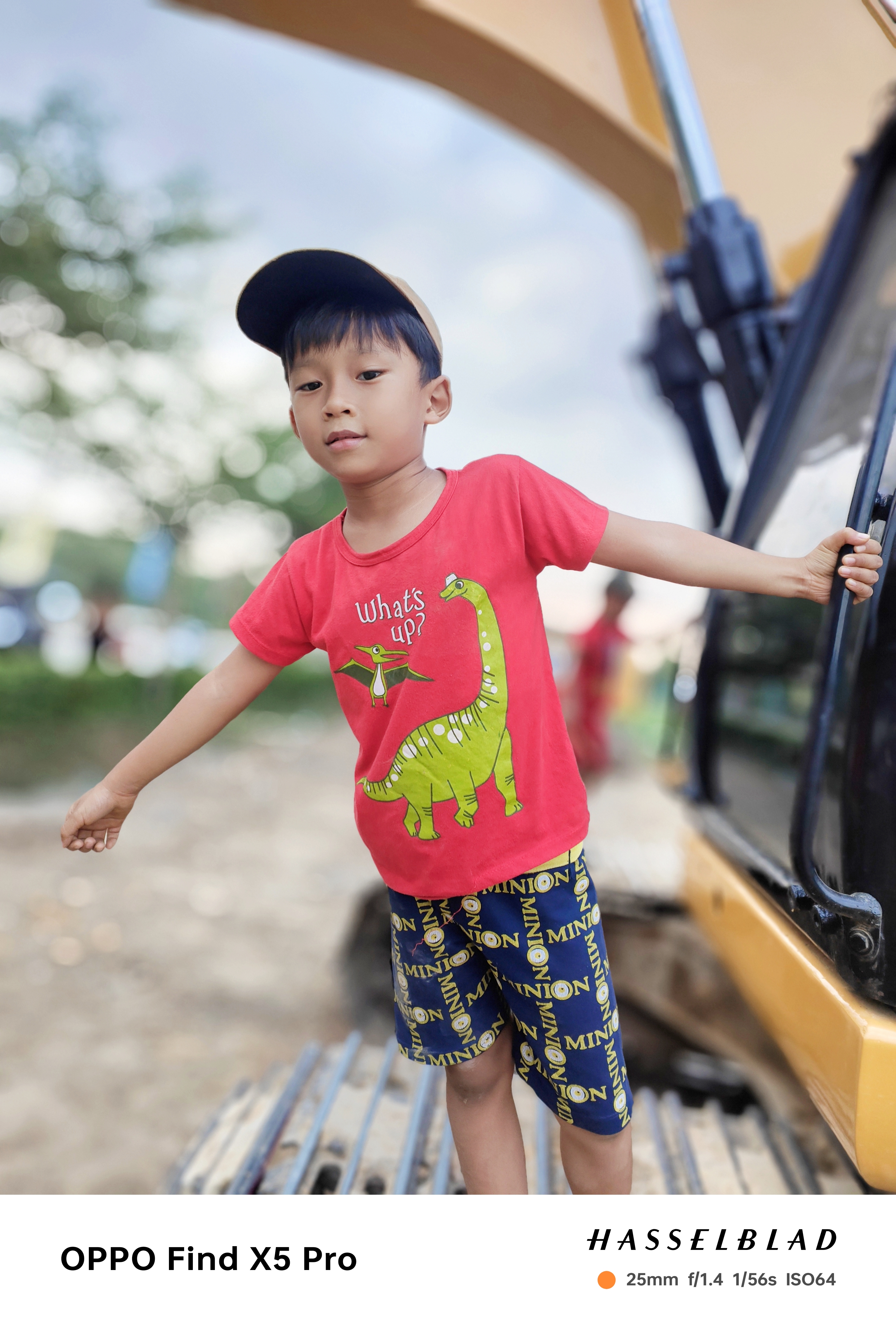 Abang bocil juga pengen pose gelantungan di excavator#Portra