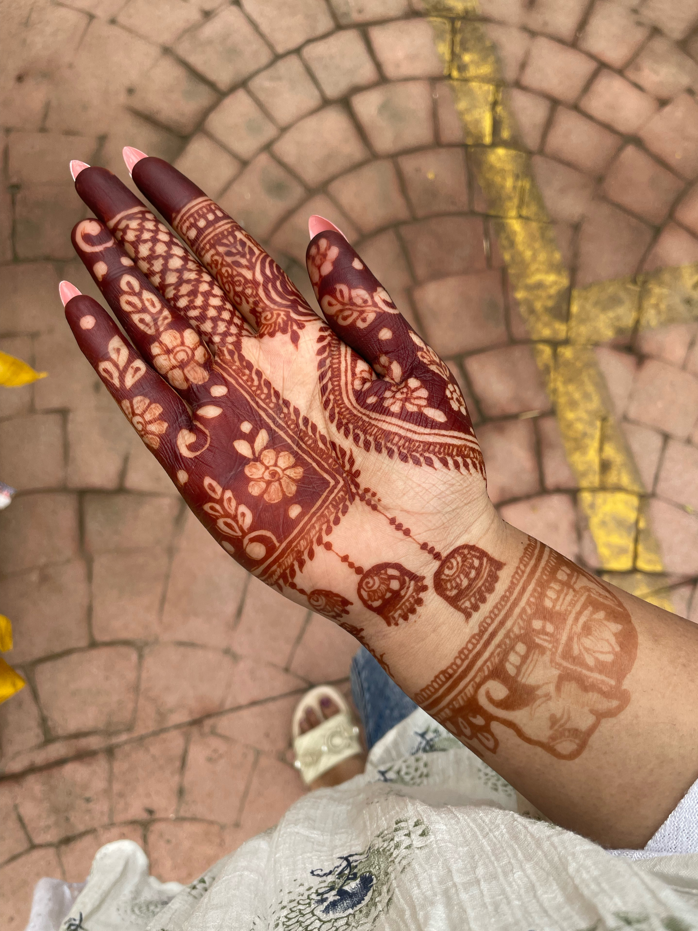 TEEJ 2023A Sindhi Festival where we apply henna, worship god