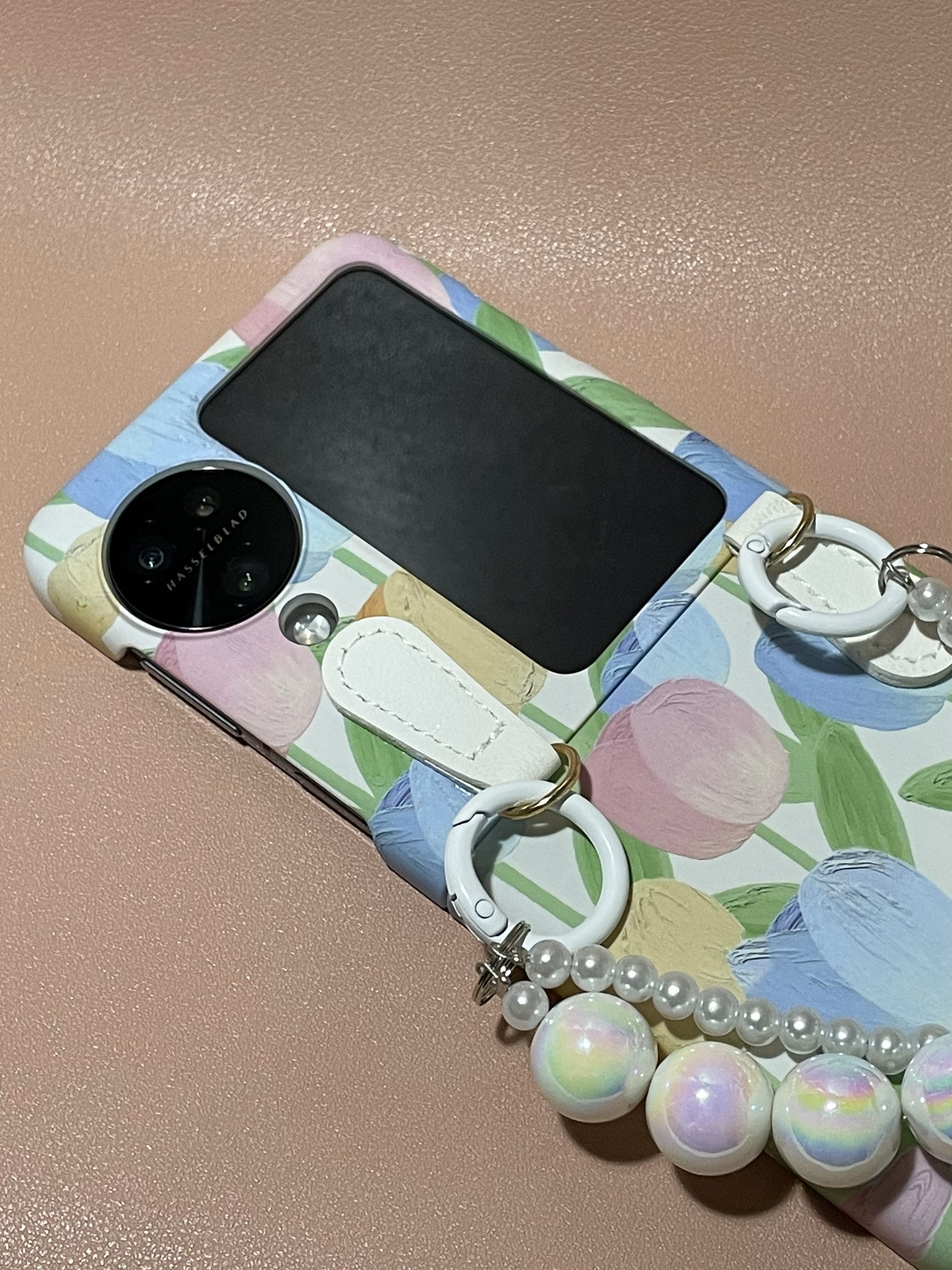 The Most Stylish Phone Cases | OPPO Find N3 Flip