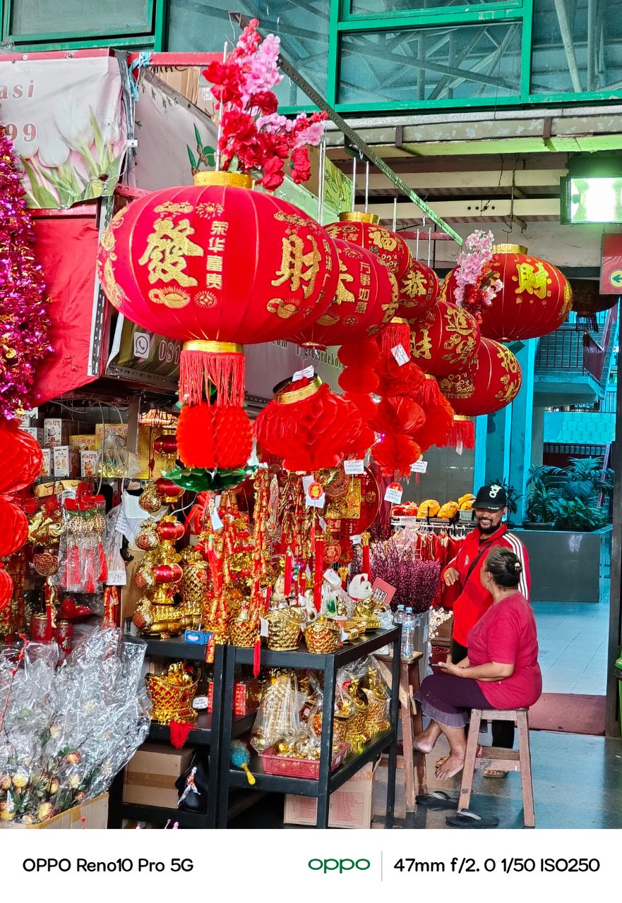 Pasar Atom Surabaya, Oldest Chinese Mall in Surabaya