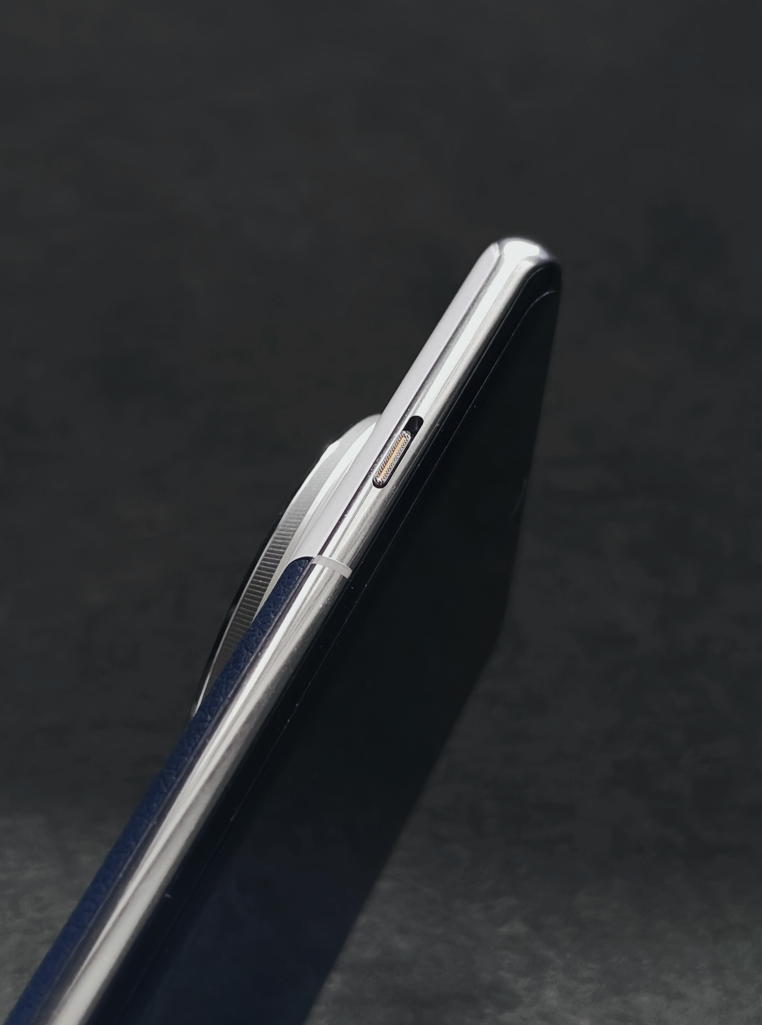 Unboxing the brand-new OPPO Find X7 Ultra