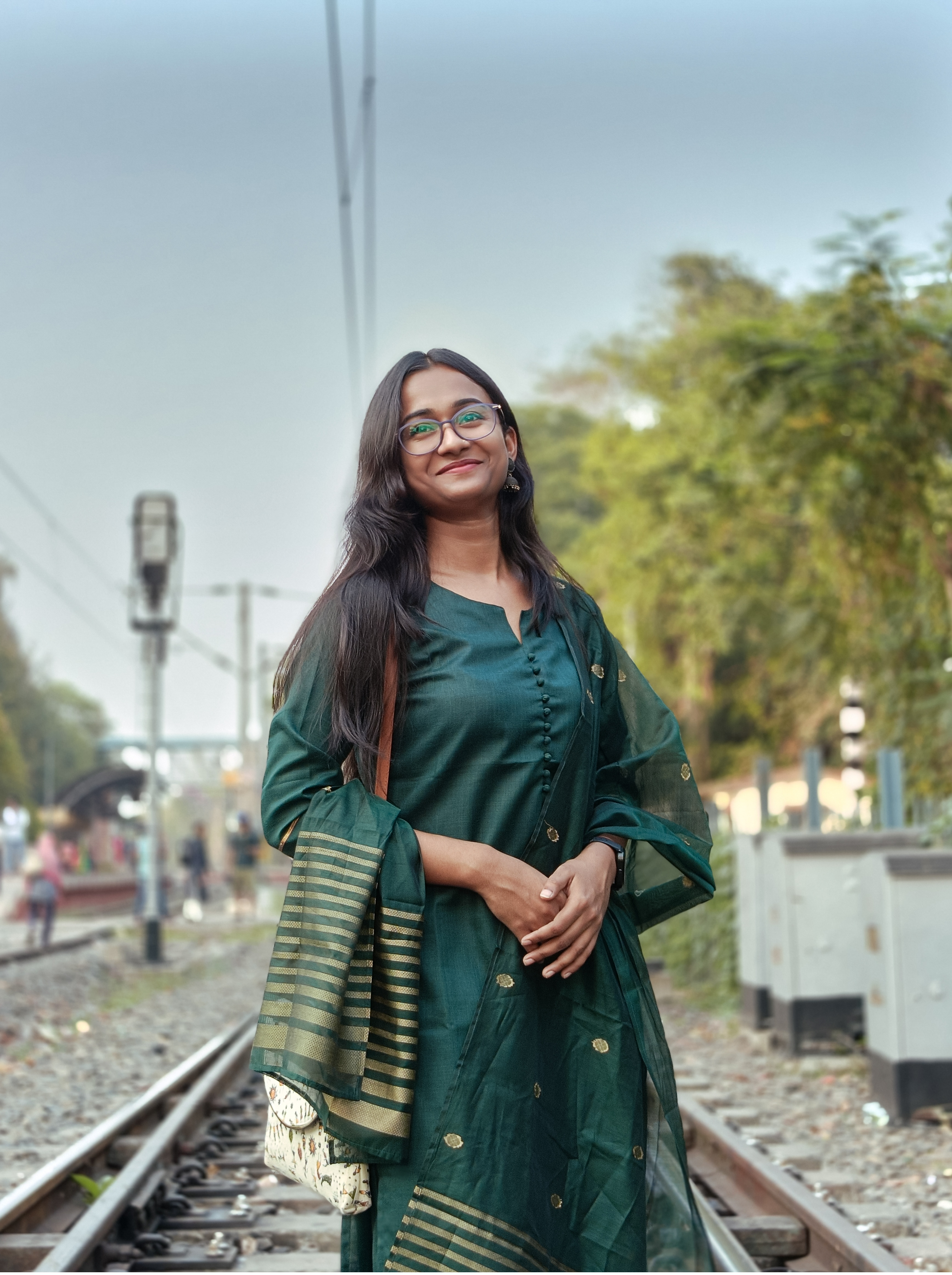 Click master Portrait photograph using Reno 11F