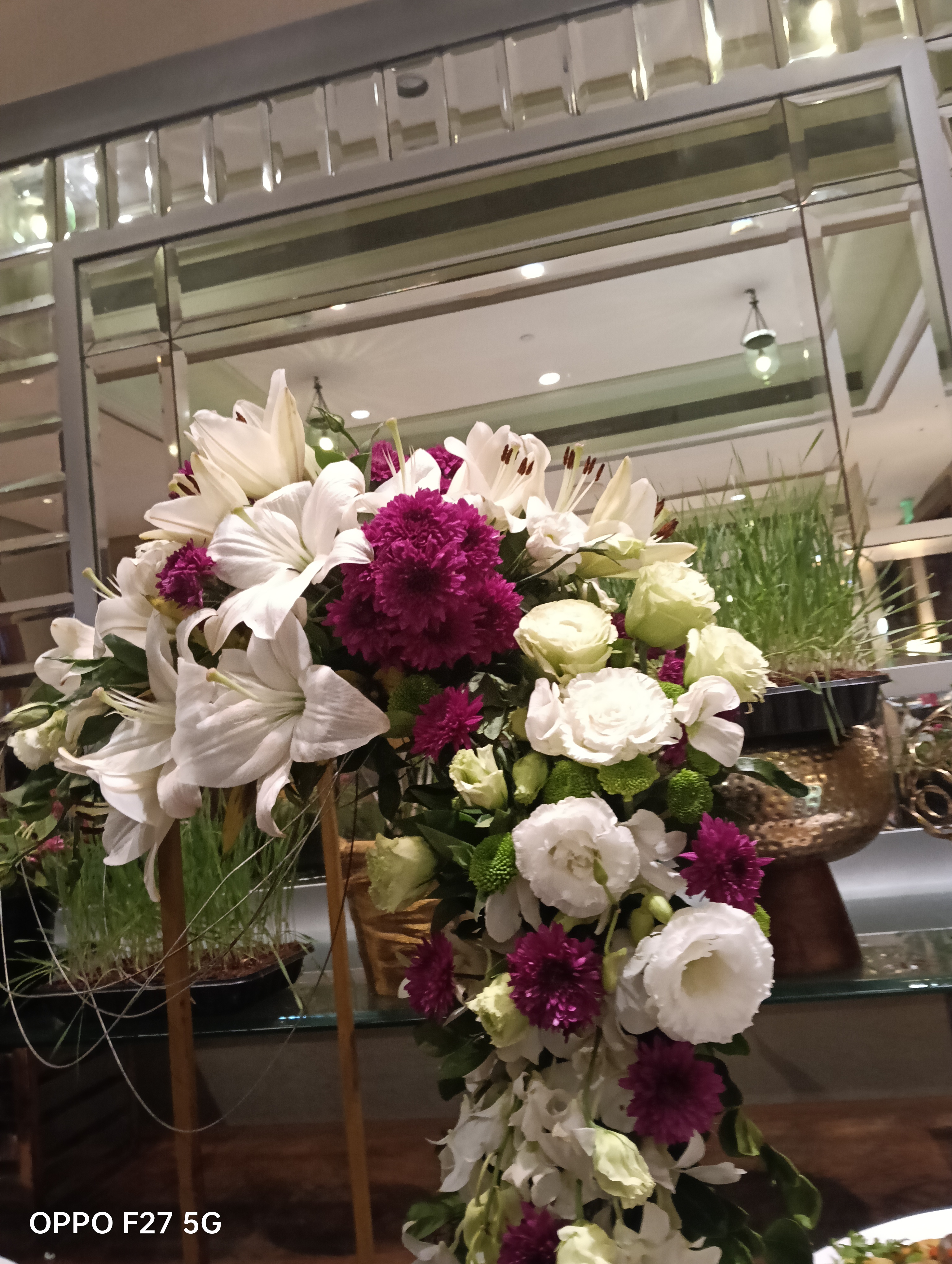 The different types of flower arrangements - horizontal, ver