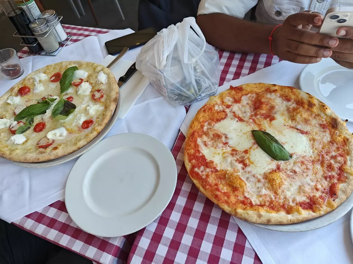 Do you prefer your pizza to be loaded with toppings or don't