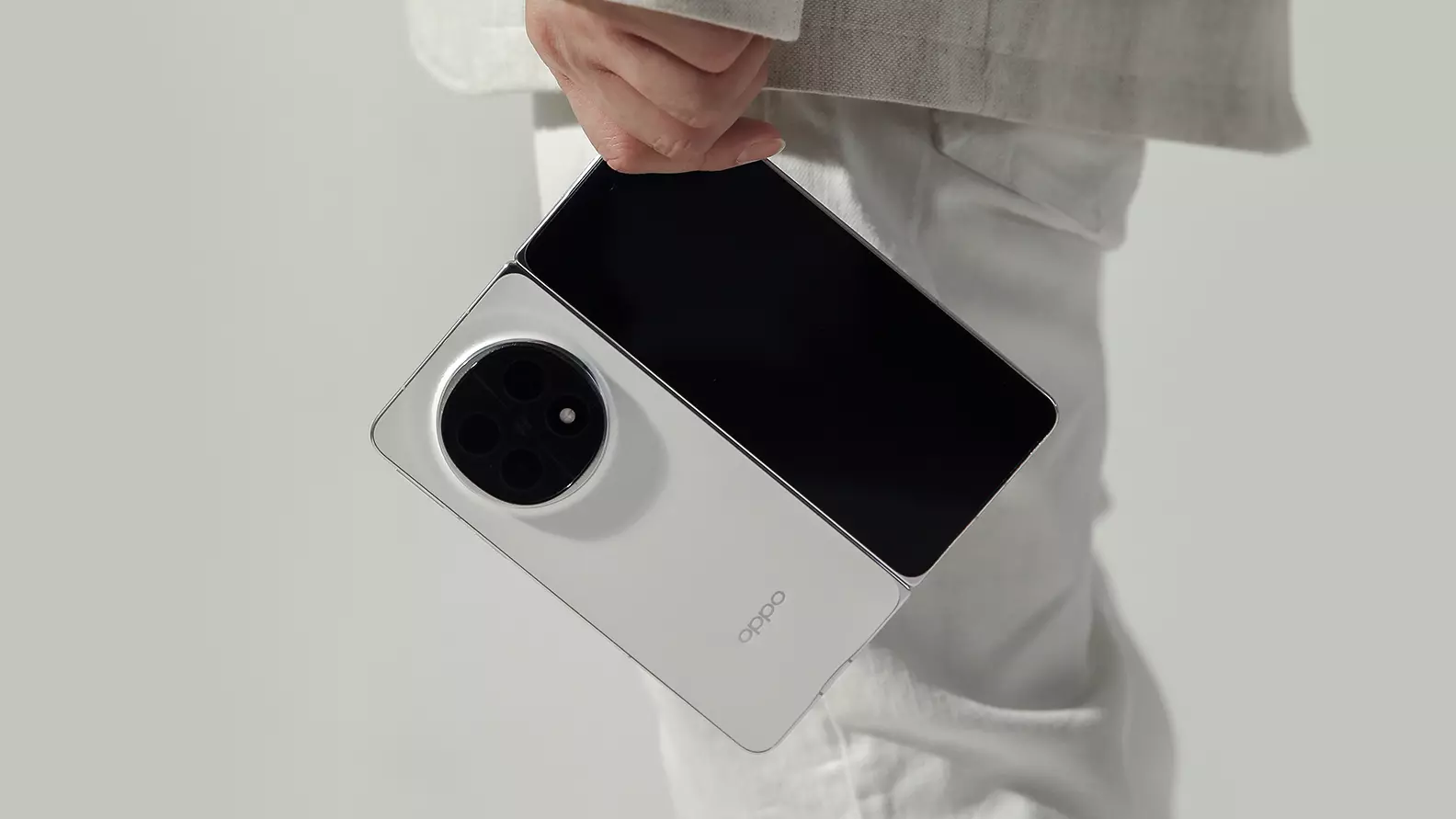 Welcoming The New King - OPPO Find N5
