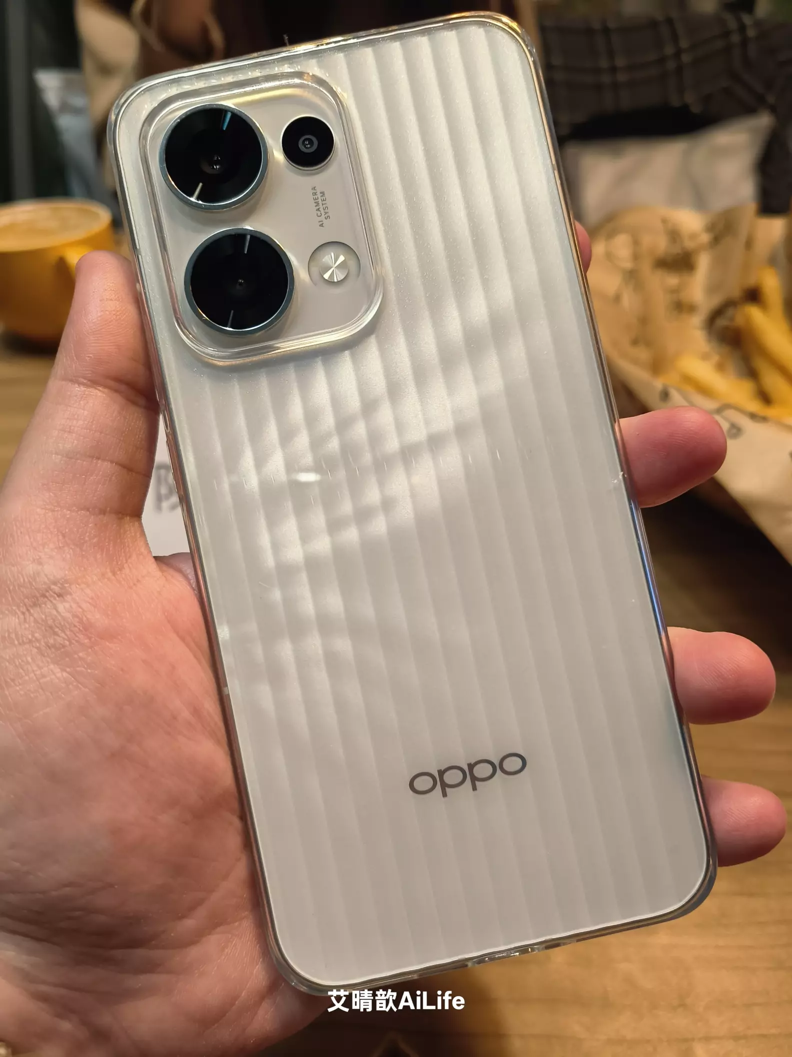 OPPO Reno13 5G｜A Magical Journey Through Light and Lens