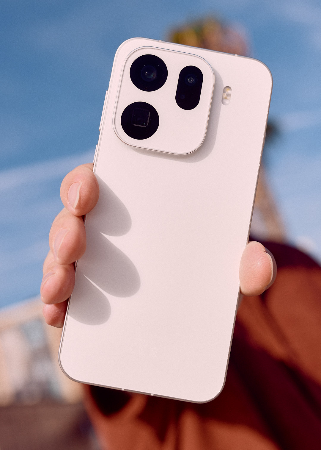 Unboxing: OPPO Find X9 Pro - "Old School Redesign"
